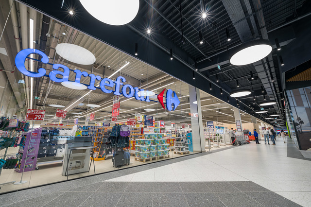 Retail - Carrefour - cora devine Carrefour, rebranding declanșat ...