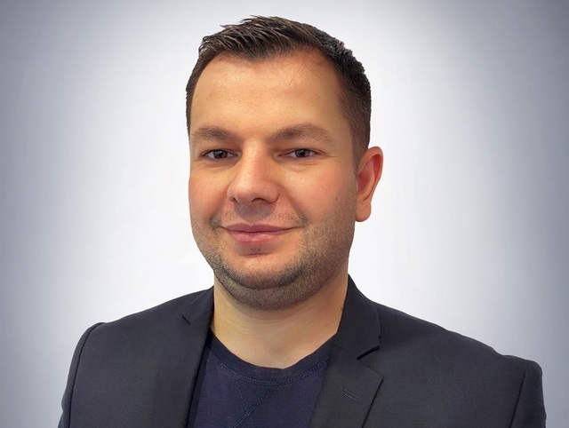 Softbinator Technologies semnează contractul de cumpărare a [e-spres-oh ...