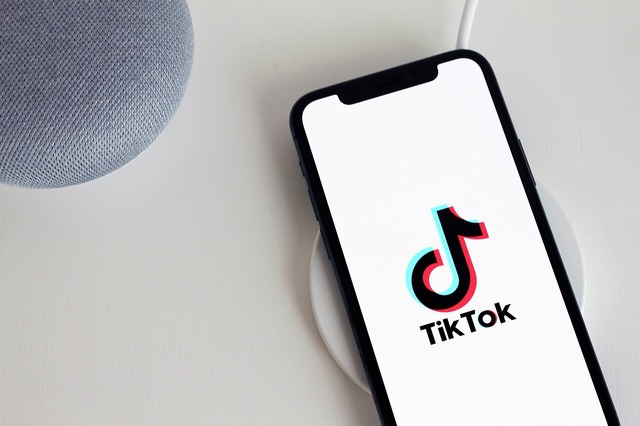 TikTok, sub anchetă în Franta pentru o posibilă ”promovare a ...
