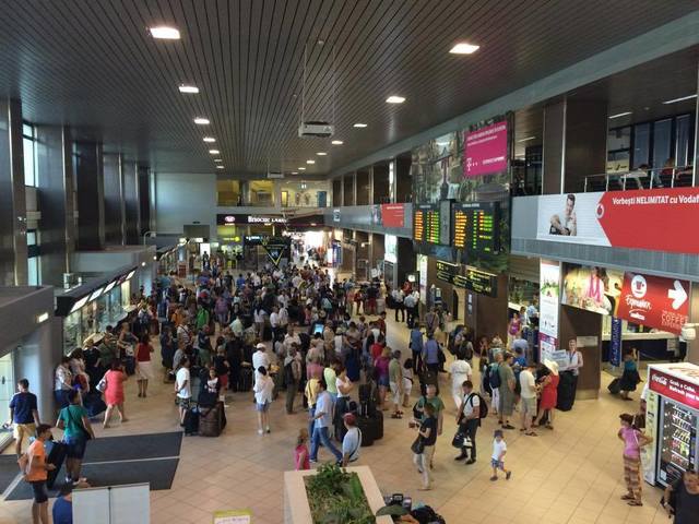 Timpul de așteptare pe Aeroportul Otopeni, la controlul frontierei, va ...