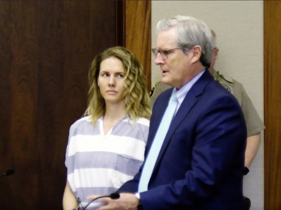 SUA – Un influencer de sfaturi parentale a... | News.ro