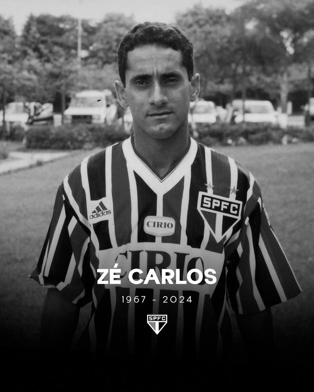 Fostul internaţional brazilian Zé Carlos a încetat din viaţă. El avea ...